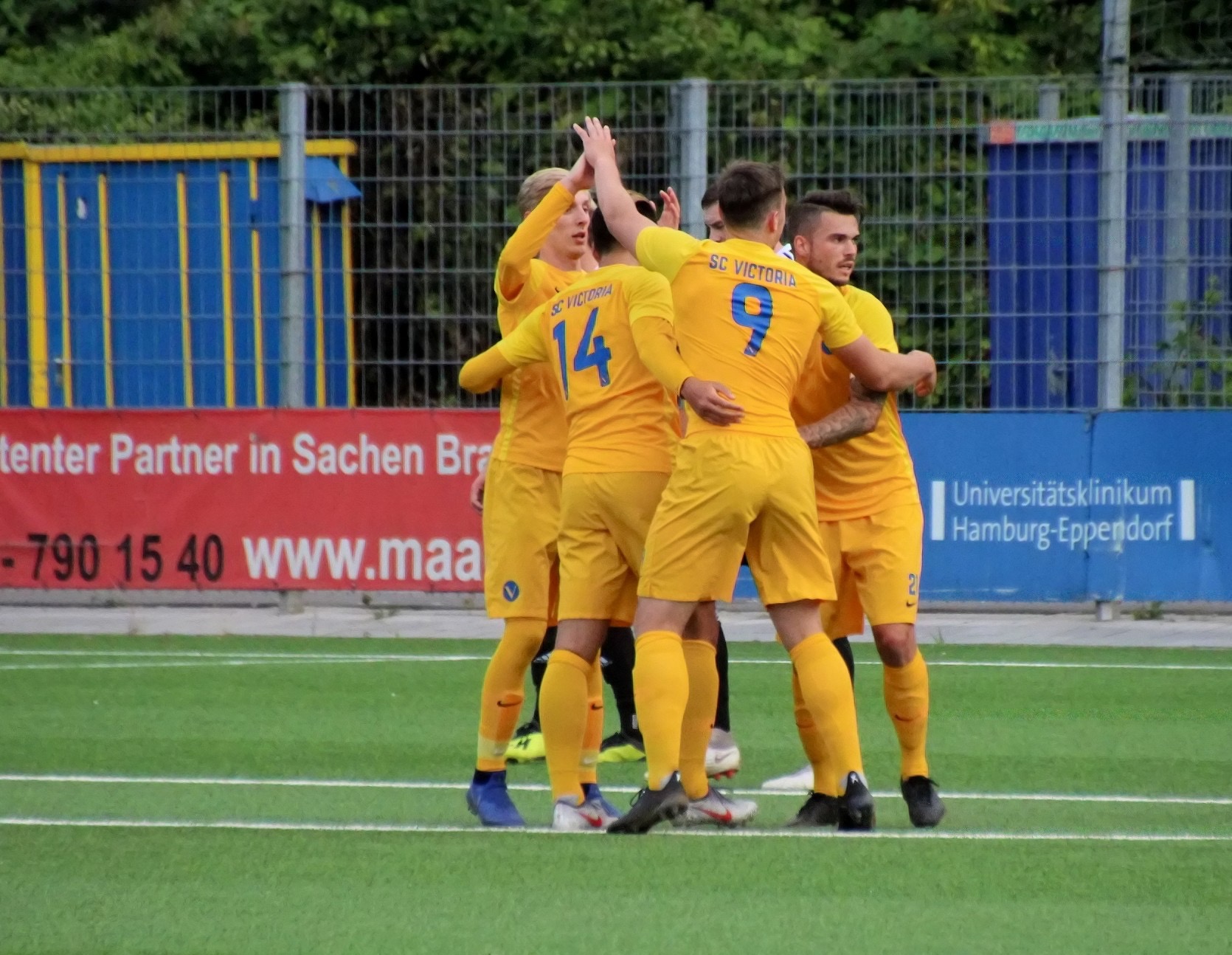 Tests: SC Victoria besiegt Regionalligisten › Oberliga.info